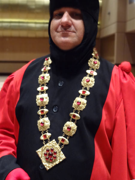 "St@r Trek: The Next Generation" Q Judge Replication Necklace ...